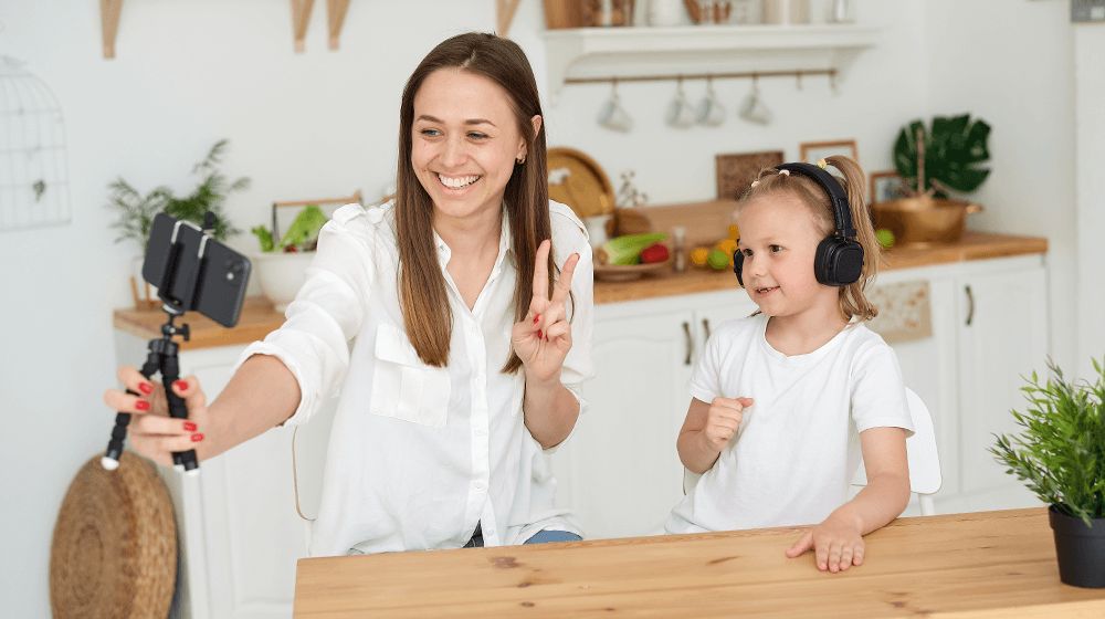 14 Top Mom Influencers - Unix Commerce