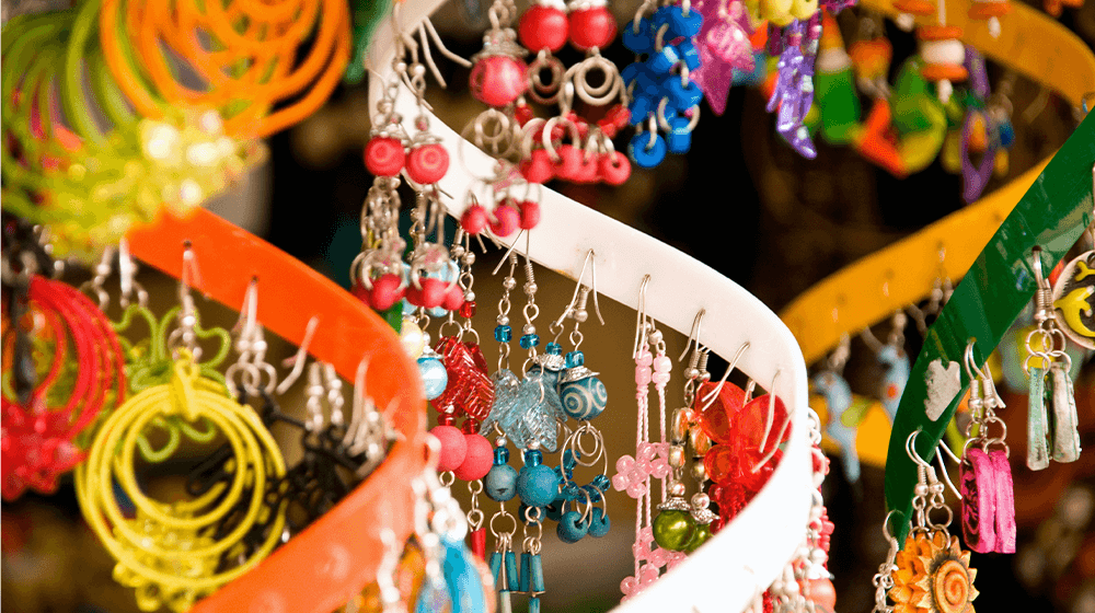 Best Jewelry Displays for Craft Shows and Beyond - Unix Commerce
