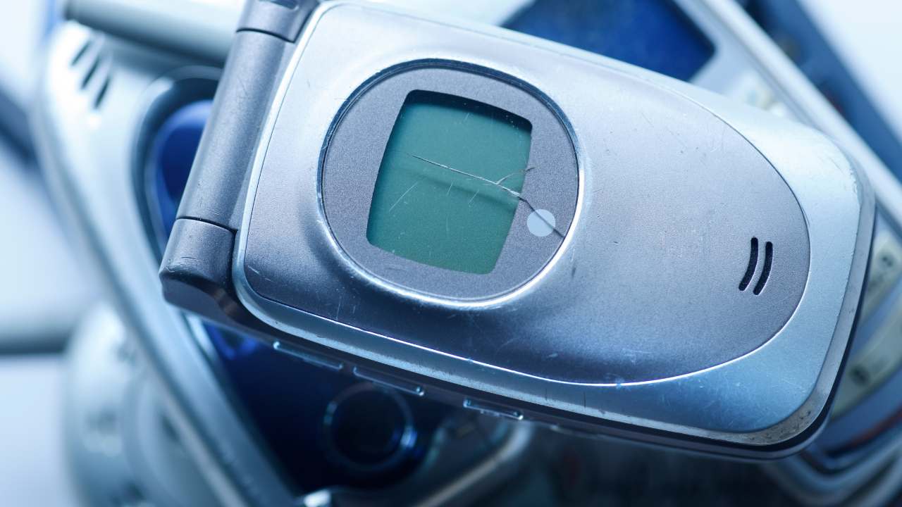 How to Recycle Old Cell Phones and Why Your Small Business Should ...